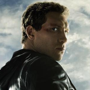 Sarah Connor and Kyle Reese Featured in New Terminator Genisys ...
